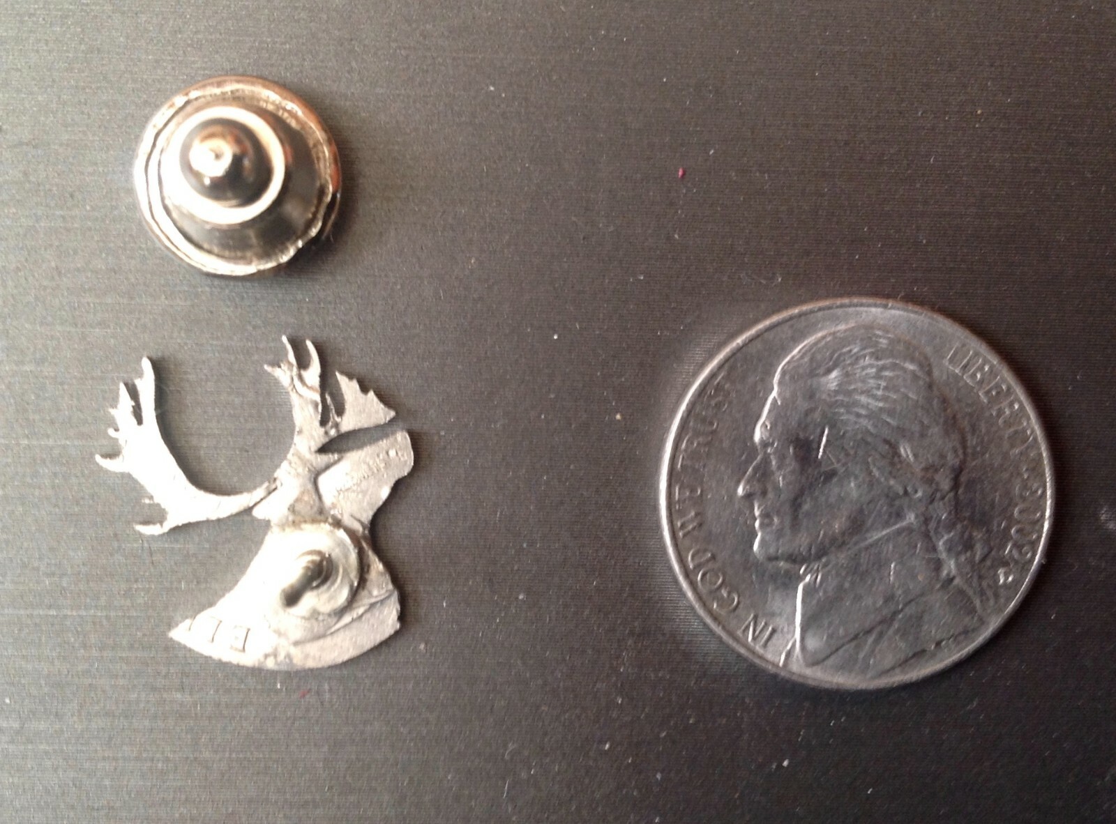 VINTAGE COIN PIN,CIR.1990, HAND CUT - Gem