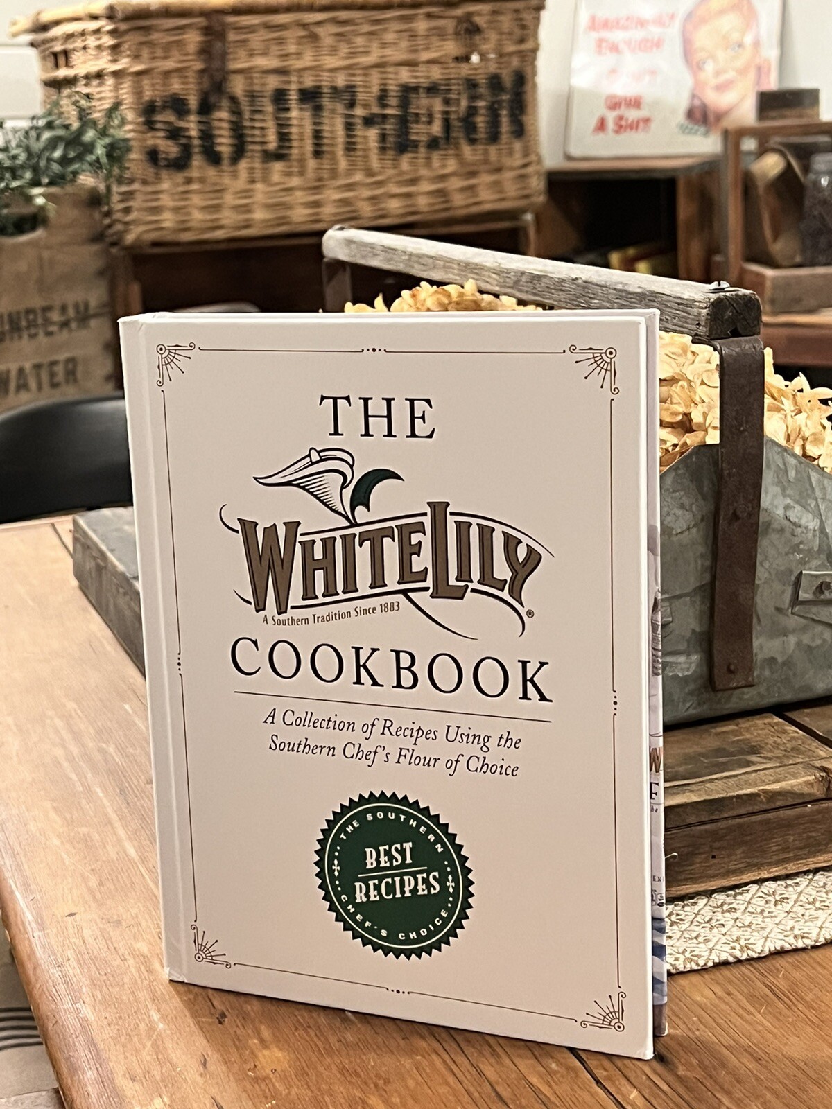 The White Lily Cookbook - a Collection of Southern Recipes Using the ...