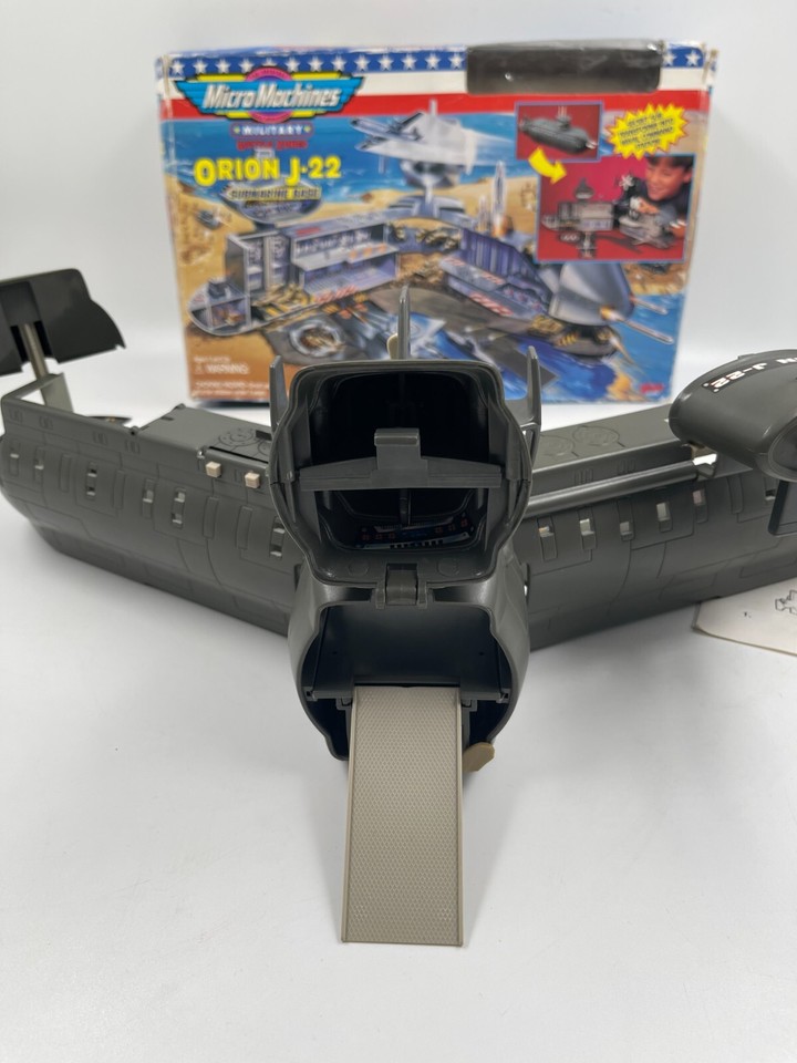 VTG 1994 Micro Machine Military Battle Zones ORION J-22 Submarine Base ...