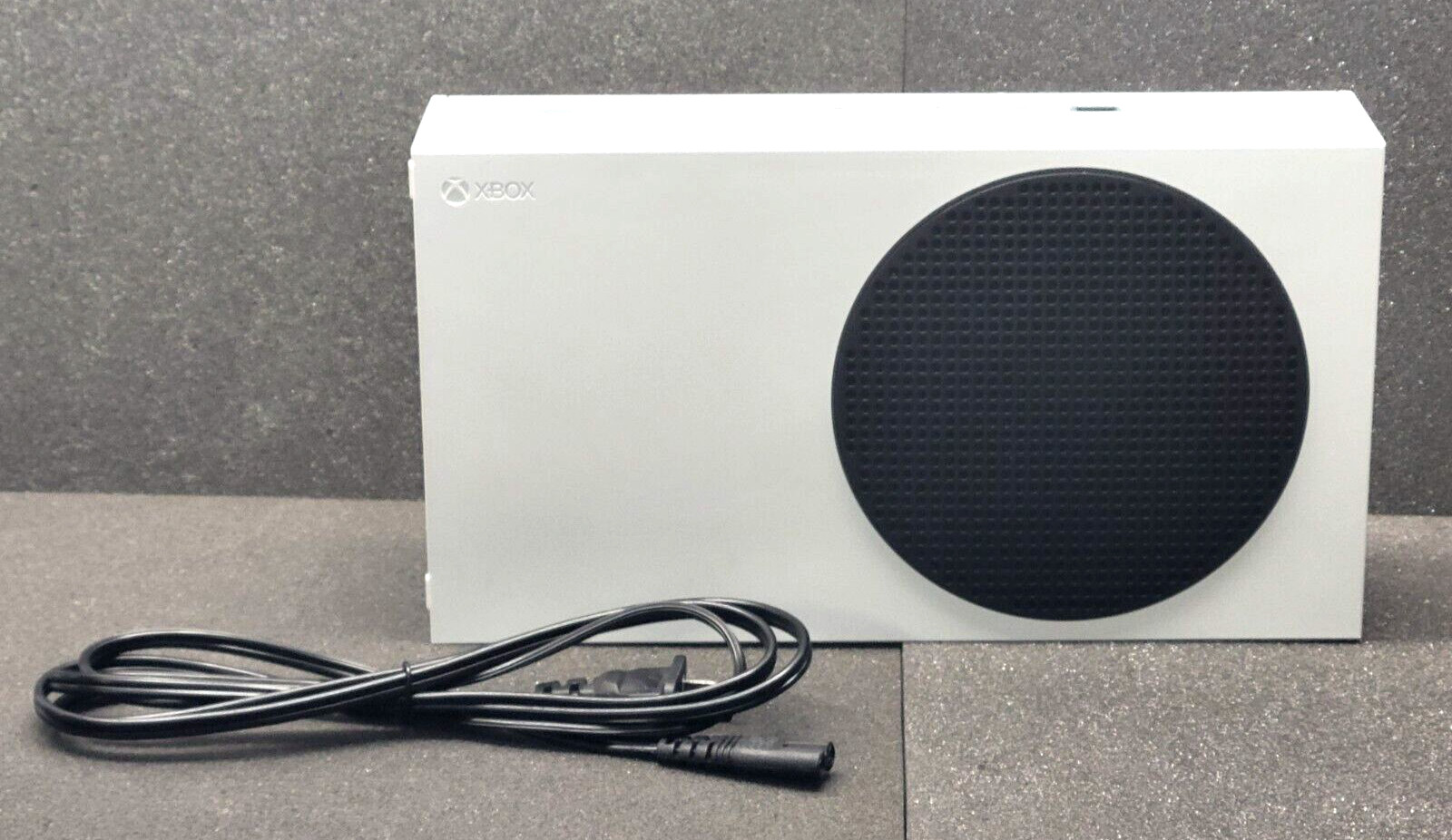 Microsoft Xbox Series S 512 GB All-Digital Home Gaming Console