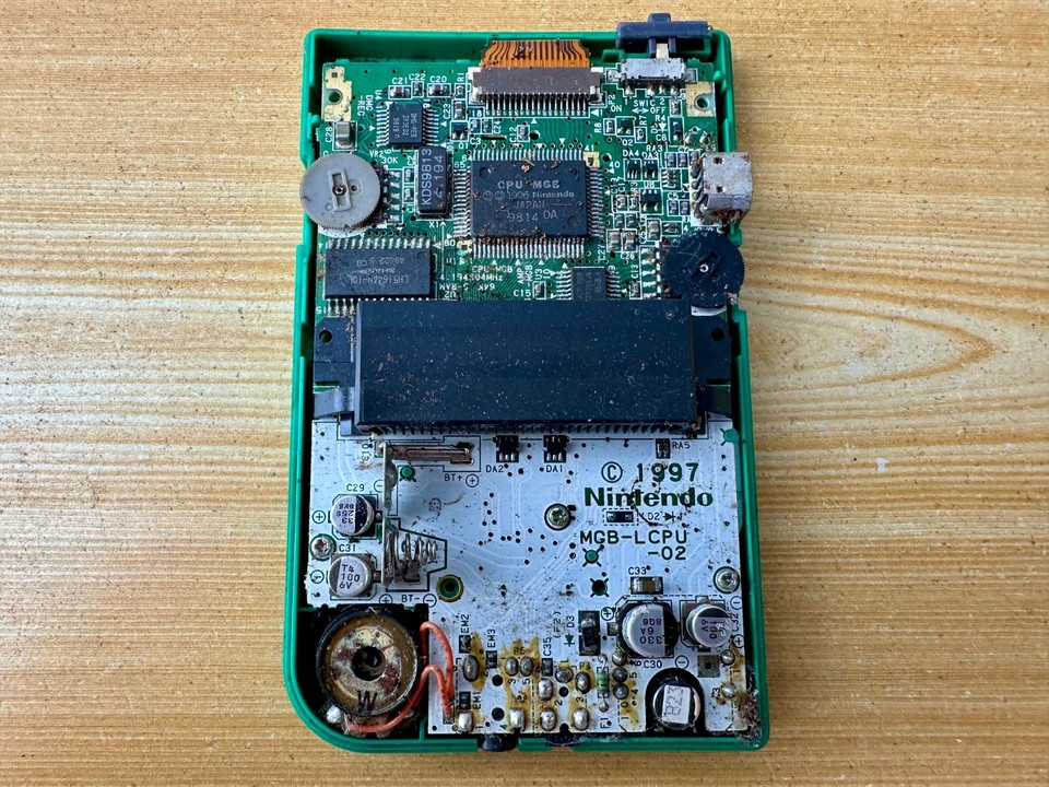 Nintendo Gameboy Pocket MGB001 Green Handheld System Console - Parts or ...