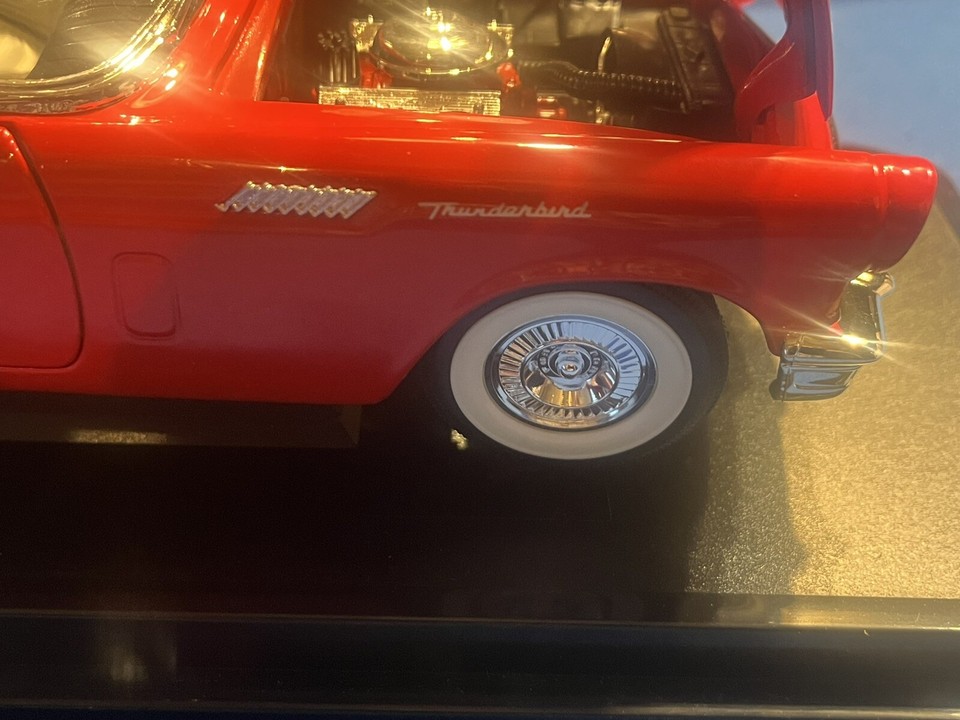 Fairfield Mint 1957 Ford Thunderbird 1:18 Road Signature Red ...