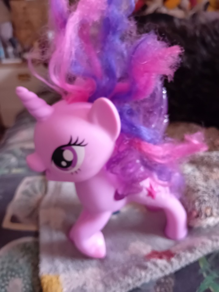 My Little Pony Singing Twilight Sparkle, Interactive Vinyl Plastic ...