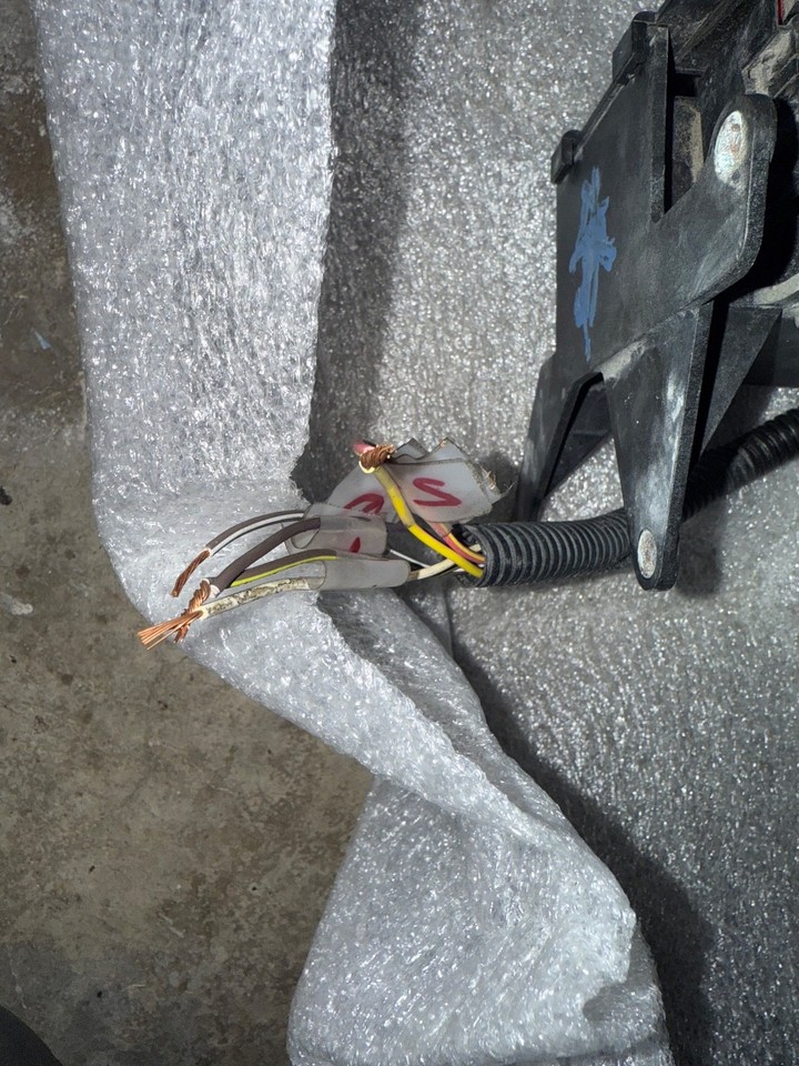 Mopar 53032456AE Bell Crank Throttle Position Sensor for Ram 03-04 Hemi ...