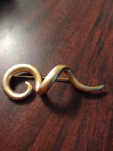 Vintage Snake-type Twist Gold Pin Brooch. Lightly Brushed Gold Curled ...