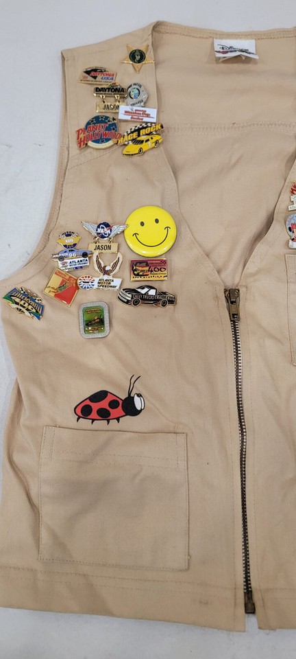 Disney Pins (Disneyland) Pin Vest Collection with Buttons KIDS Timon ...