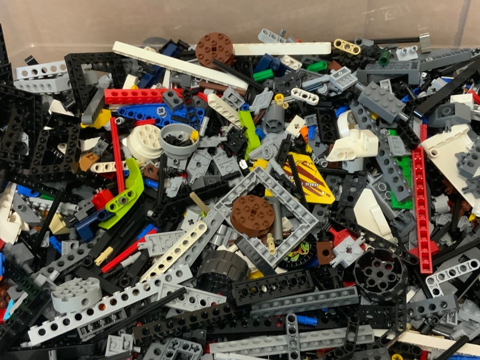 Lego Technic - 150 Bulk Part Lot - Mindstorms NXT RCX Bricks Axles Pins ...