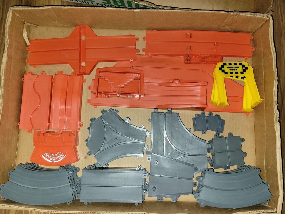 Ideal Motorific Alcan Highway Torture Track Set Vintage | eBay