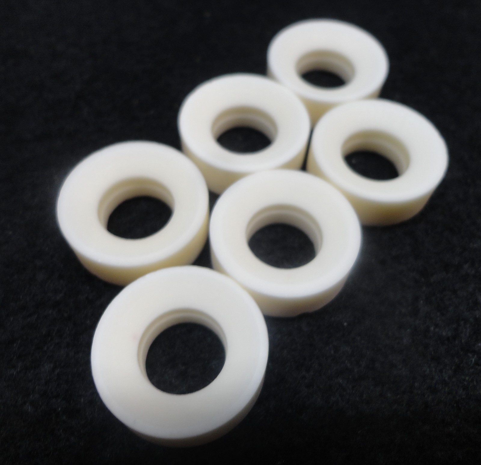 LOT OF SIX (6) HIGH ALUMINA CERAMIC GUIDE BLOCK TAPERED ENTRY GROMMET ...