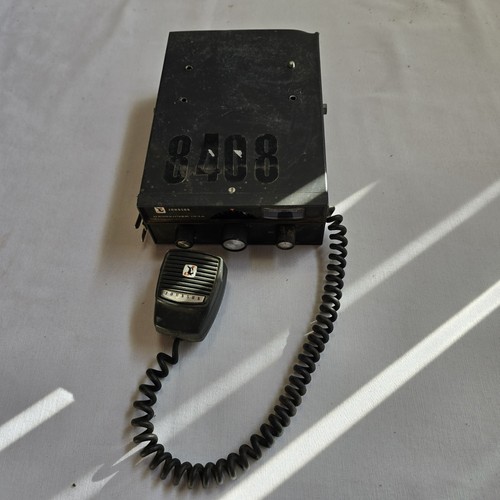 Vintage Johnson Messenger 123A CB Radio AM Transceiver USA Made w Mic ...
