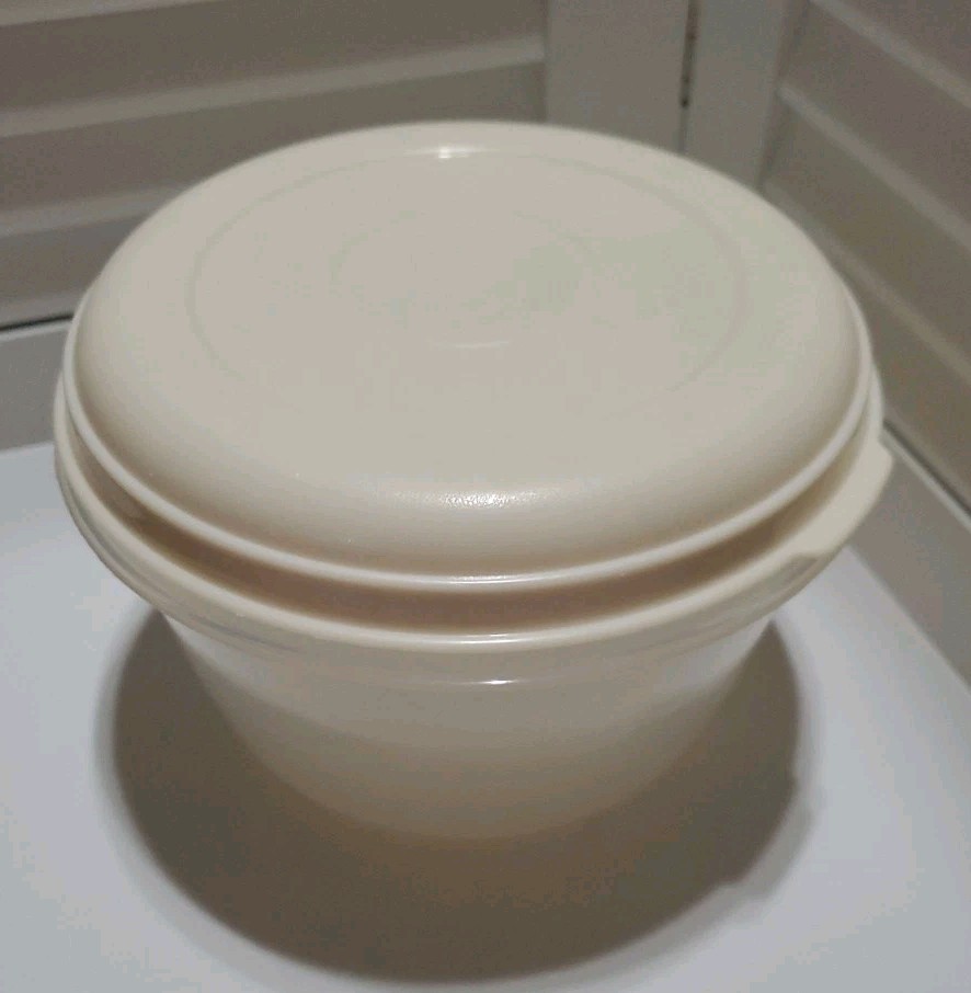 Vintage Rubbermaid 0050 Bowl #3 0029 Almond Lid Round 6 Cup VGC 1980s ...