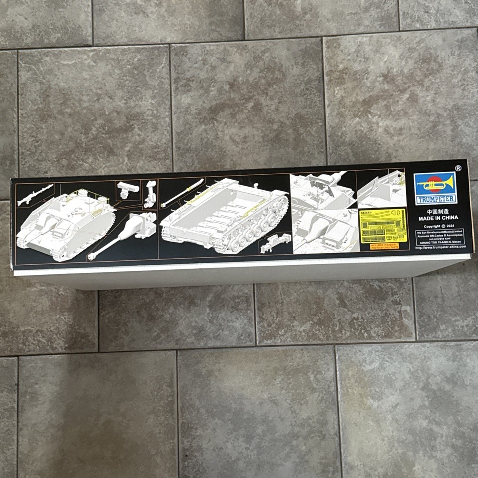 Trumpeter 00946 1:16 StuG.III Ausf.G 1943 Production Armor Plastic ...