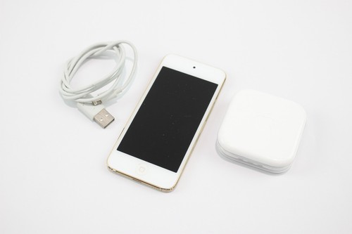 Apple iPod Touch 6th Generation *BUNDLE* - Gold - 64GB - A1574 | eBay