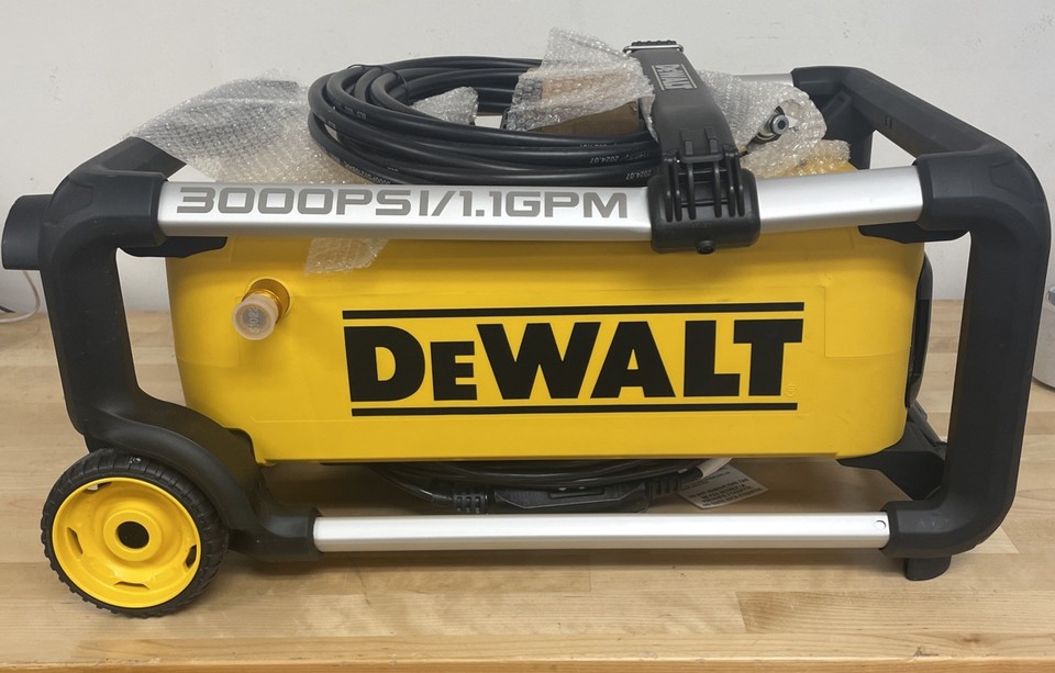 DeWALT DWPW3000 MAX PSI 1.1 GPM 15 AMP Brushless Jobsite Pressure ...