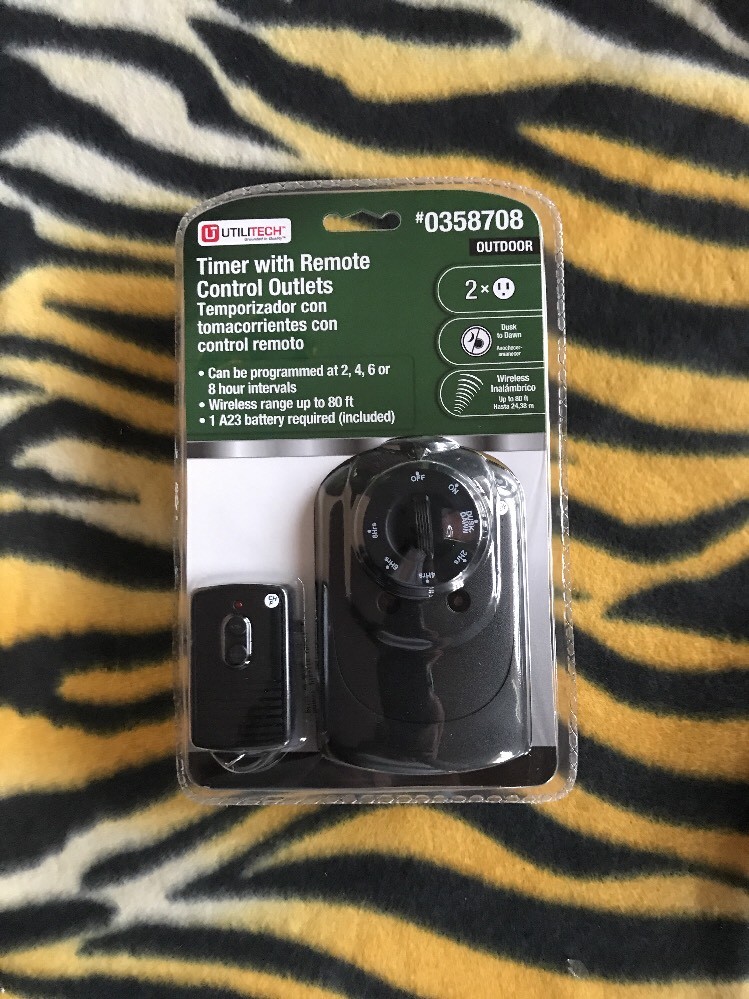UTILITECH Outdoor Timer Control Outlets with Remote - Dusk to Dawn ...