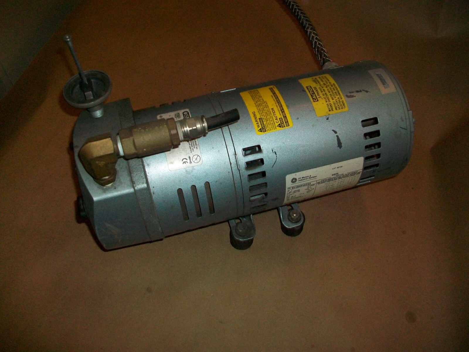 Gast 1423-101q-g625 Rotary Vane Vacuum Pump Oil Less Marathon 1hp G625 ...