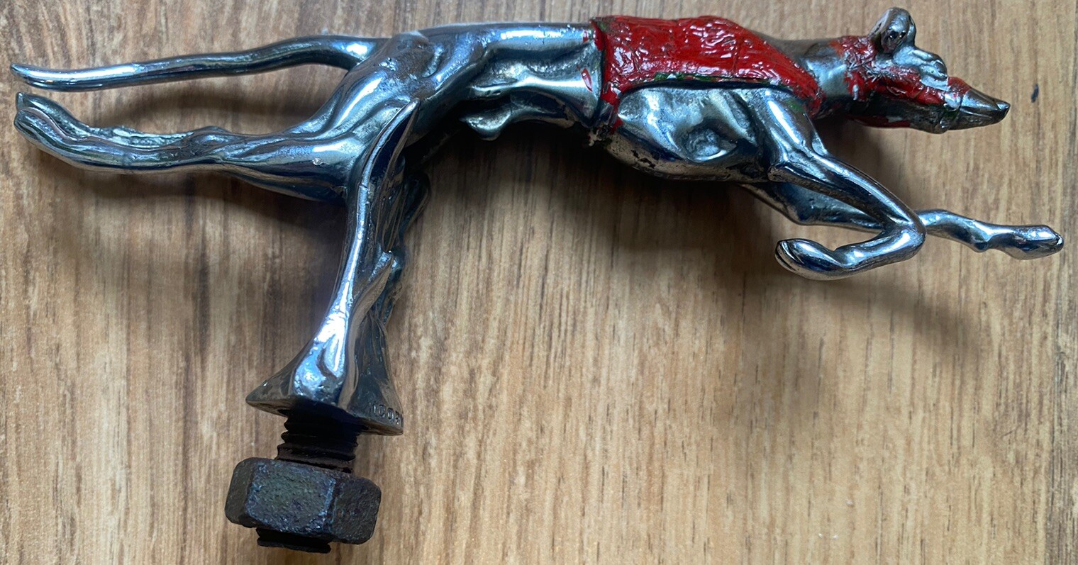 VINTAGE 1930s DESMO STYLE RACING GREYHOUND CAR RADIATOR CAP MASCOT DOG ...