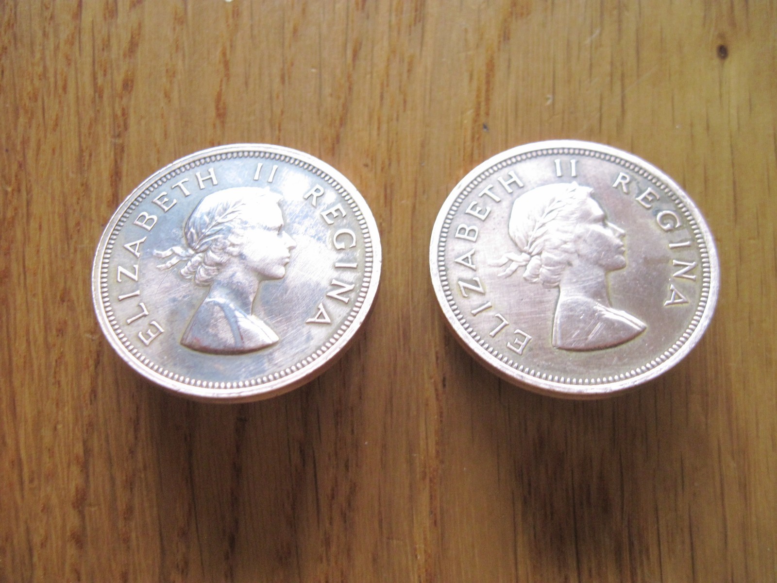 VTG ELIZABETH II REGINA COIN CLIP ON EARRINGS 1956 SO… - Gem