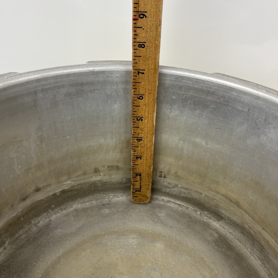 Vintage Presto Pressure Cooker Canner Model 01/CAA12H 12 Quart Harvest ...