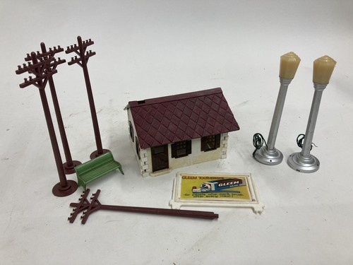 Vintage Train Accessories Telephone Poles Lights House & Bench | eBay