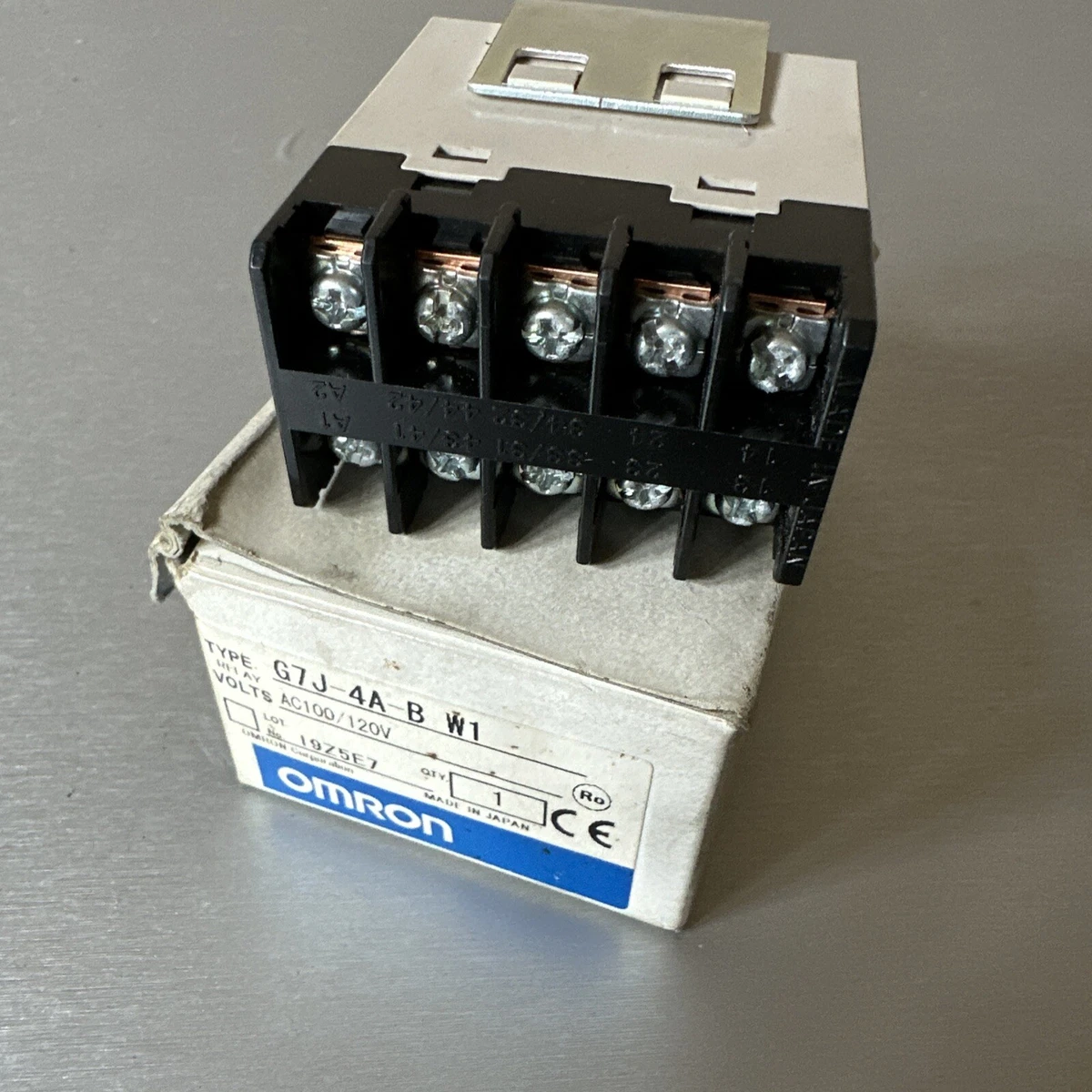 Omron Enclosed Power Relay, Bracket Mounted, DPST-NO,, 60% OFF