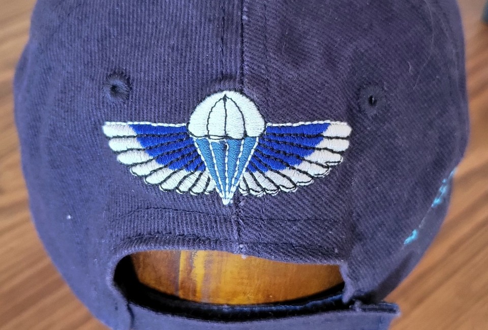 Rhodesian SAS Cap & 'Gift'. C Squadron, 22 Special Air Service Regiment ...