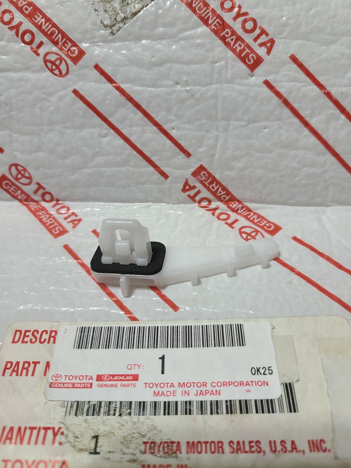 *NEW LEXUS ISF IS250/350 RIGHT REAR BUMPER BRACKET HOLDER SEAL SUPPORT ...