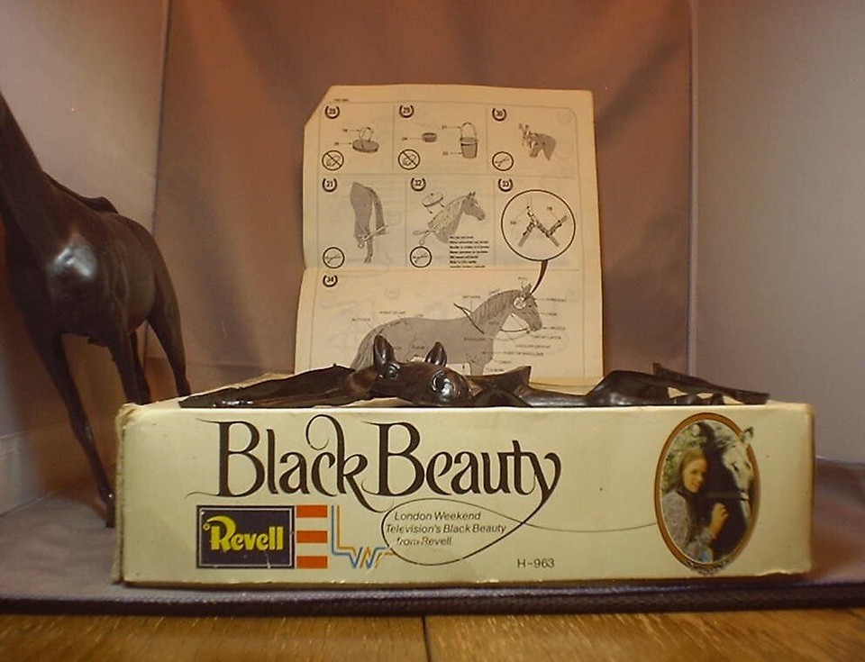 VINTAGE REVELL BLACK BEAUTY HORSE MODEL KIT IN 1978 ENGLAND BOX | eBay