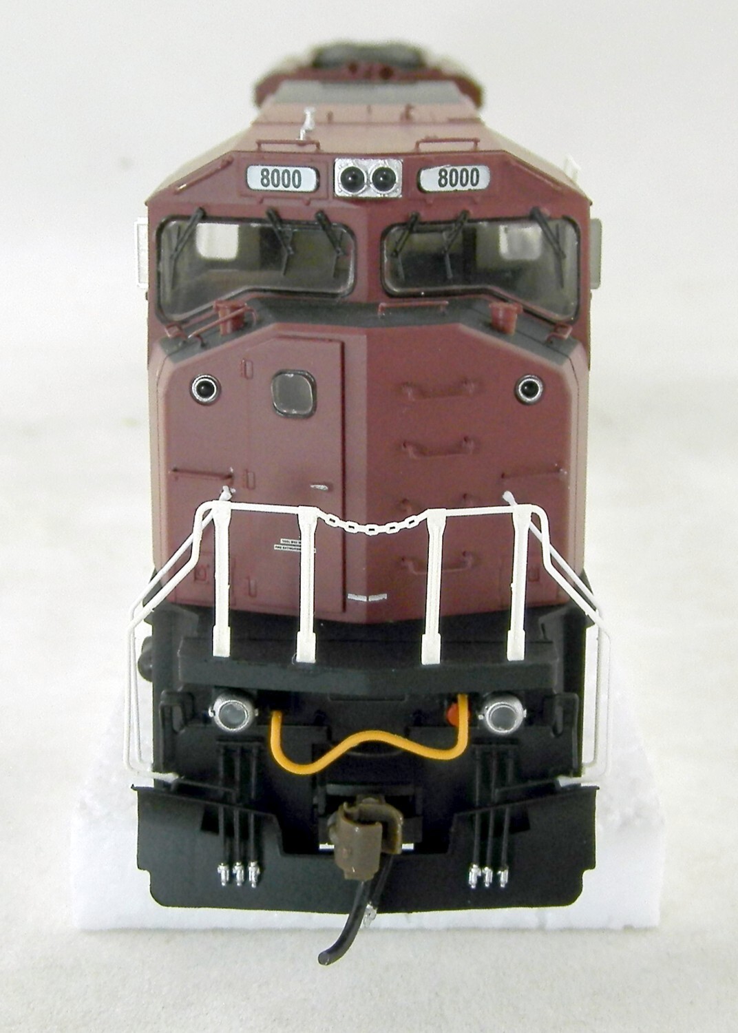 HO Scale SD80MAC Locomotive w/DCC & Sound - EMD #8000 - Athearn #27351 ...