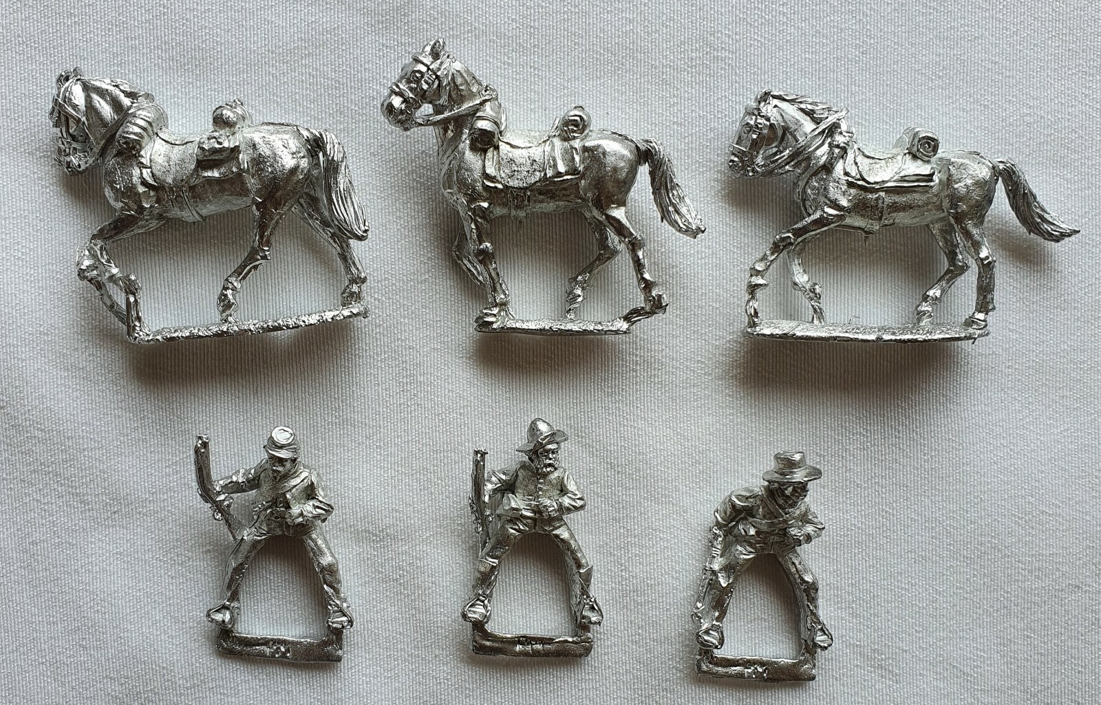 Perry Miniatures metal 3 minifigurines and 3 Horses | eBay