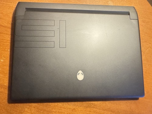 Alienware M15 R5 15.6"1TB SSD, AMD Ryzen R9 5900HX,16GB,NVIDIA GeForce ...