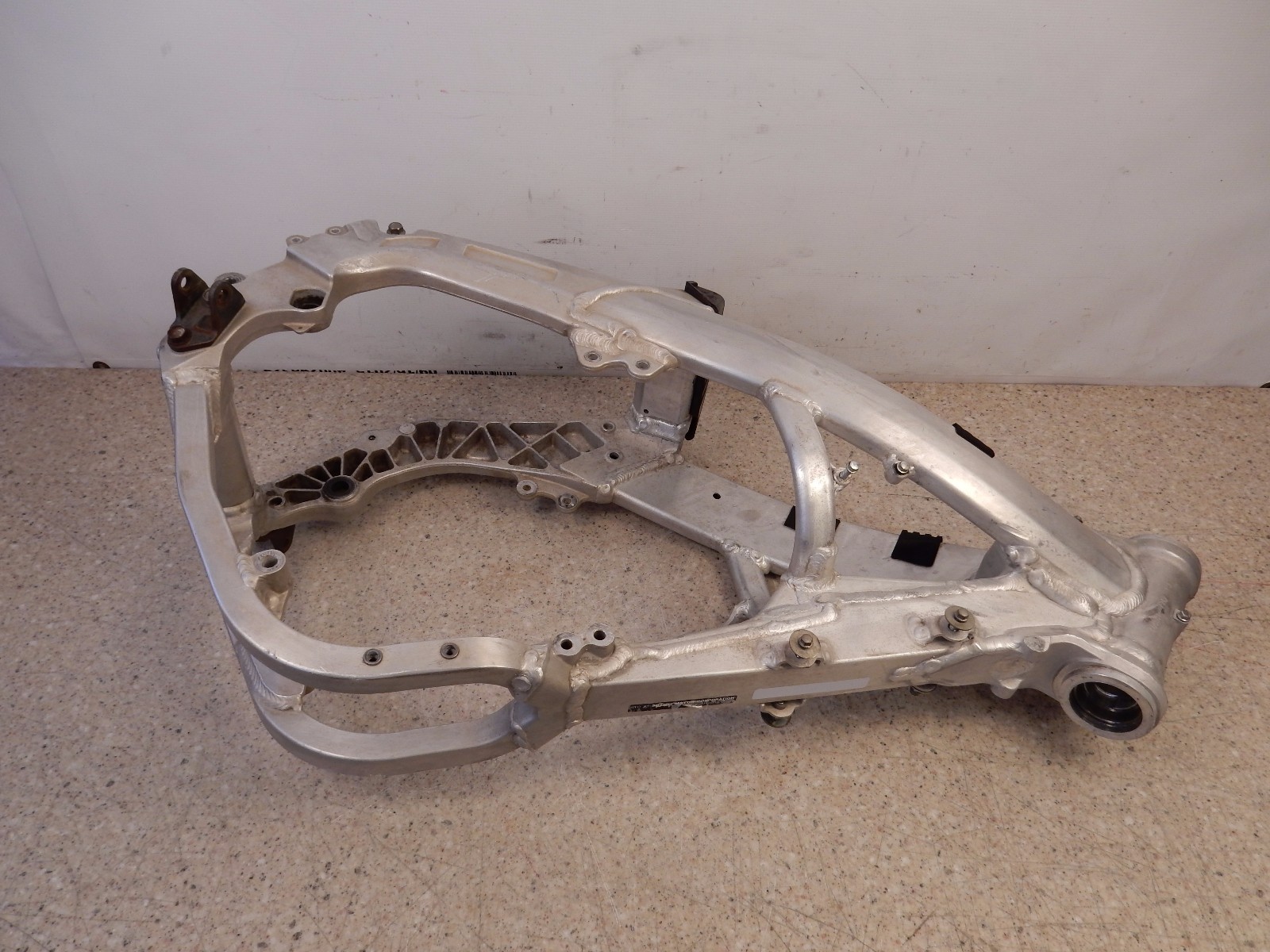 2005-2007 Suzuki RMZ450 Frame Main Body Chassis Aluminum OEM 05-07 RMZ ...