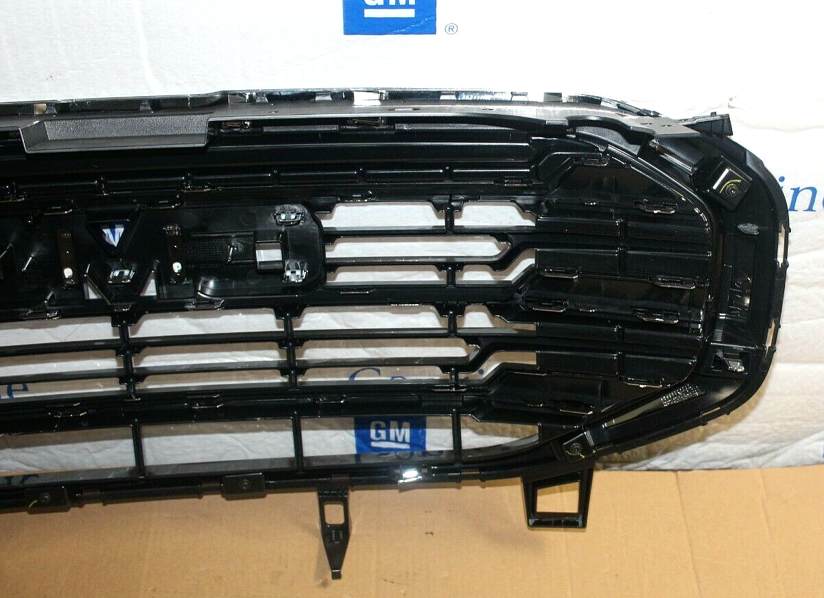 2018-2021 GMC Terrain SLT Upper Grille OEM NEW 84165554 BRIGHT CHROME ...