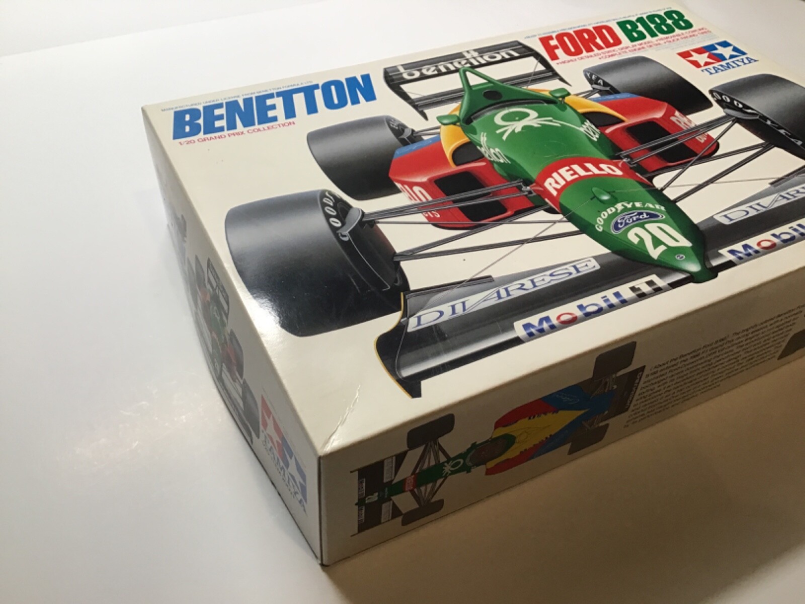 TAMIYA #20021 BENETTON FORD B188 1/20 SCALE MODEL KIT | eBay