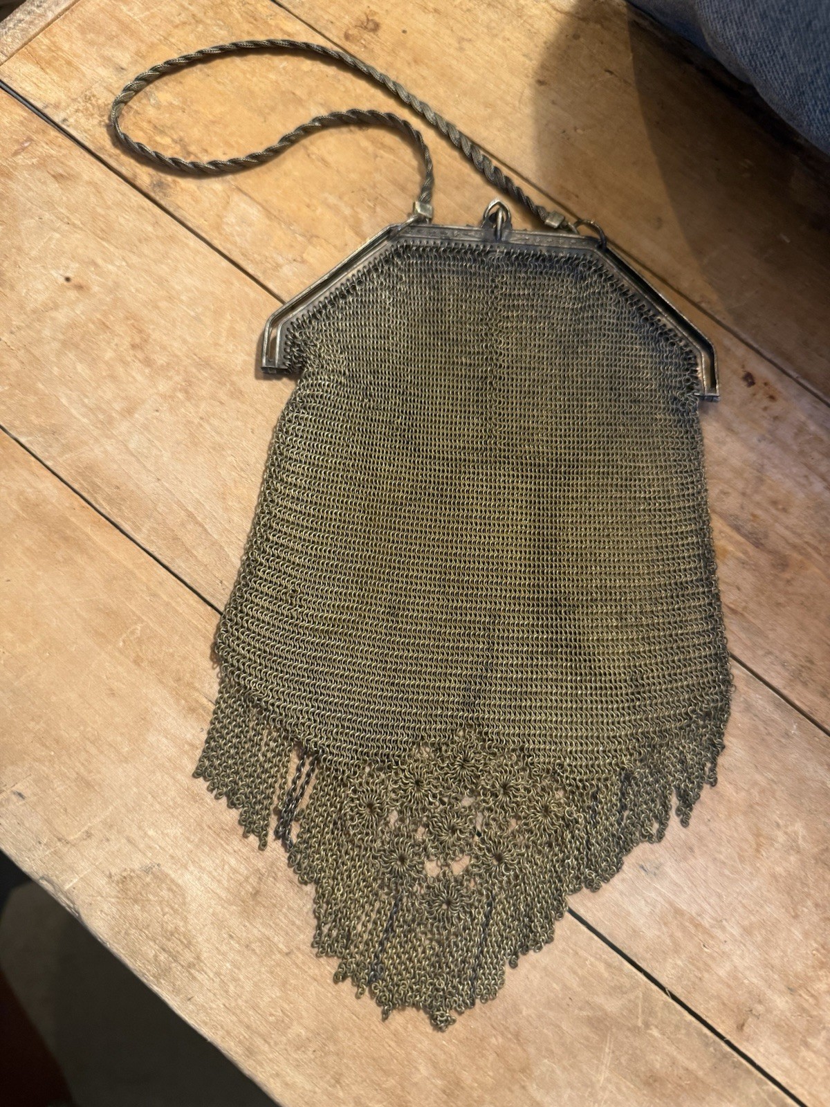 1920’s Chain Purse With Decorations And Fringe - Gem