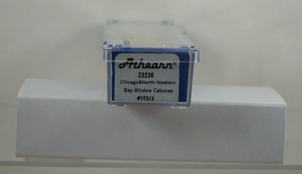 NOS Athearn CHICAGO & NORTH WESTERN N Scale Bay Window Caboose Train ...