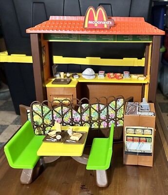 Barbie Loves McDonald’s Play Set (1982) Mattel 99% Complete Set | eBay