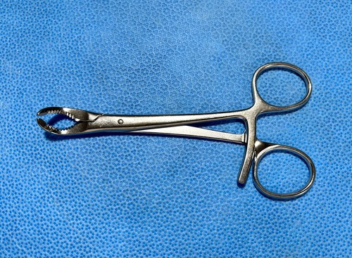 Synthes 399.99 Reduction Forceps 144 mm, Ratchet, with Serrated Jaw | eBay