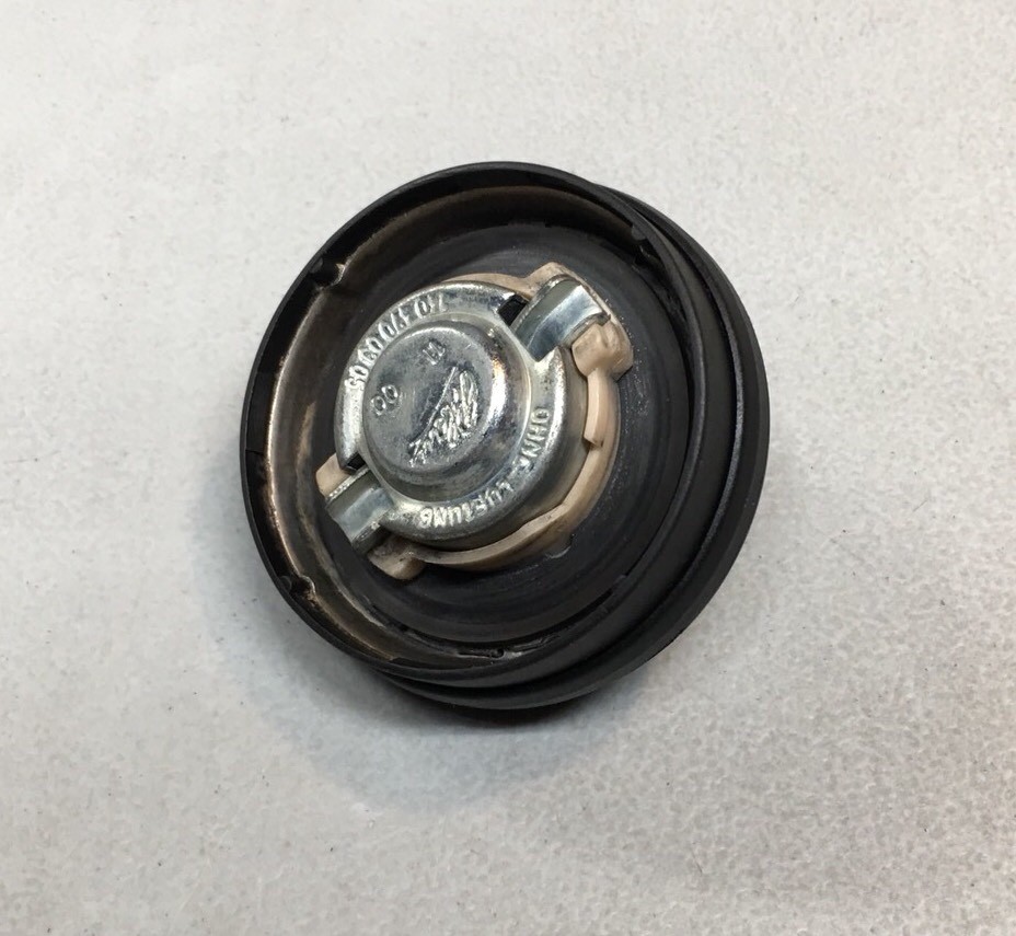 Mercedes-Benz Gas Cap Fuel Tank 1404700305 OEM | eBay