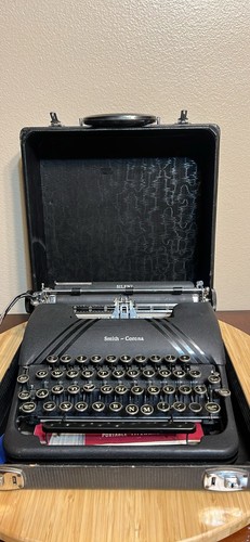 VINTAGE BLACK SMITH CORONA Clipper Portable Floating Shift TYPEWRITER w ...