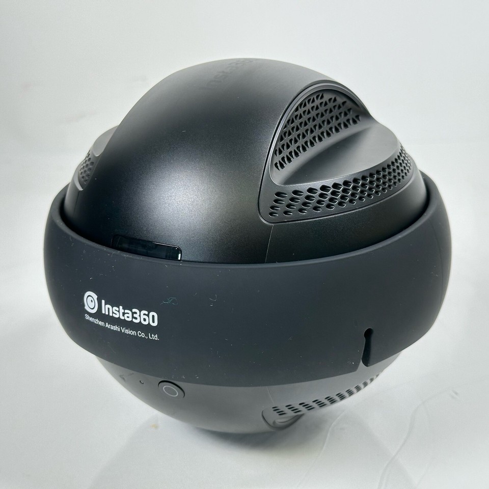 Insta360 Pro 8K 360-Degree Virtual Reality Camera w/ Travel Case ...