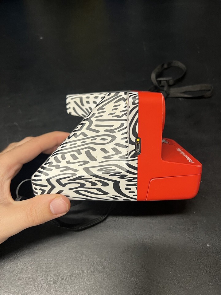 Keith Haring Polaroid Now I-Type Instant Camera - Keith Haring™ Edition ...