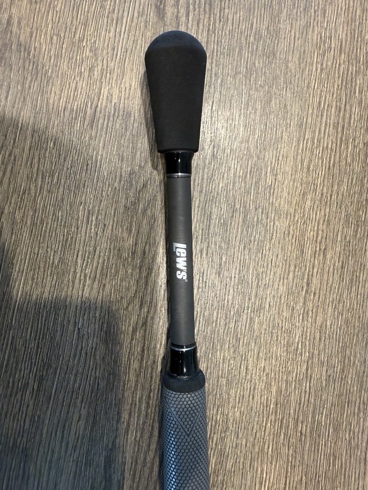 Lews TP2 spinning rod. 7’0”. Medium power, fast action. Excellent ...