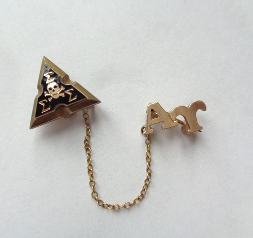 Old 10K Solid Yellow Gold Tri Sigma Enamel Skull Crossbones Pin 2.4g No ...