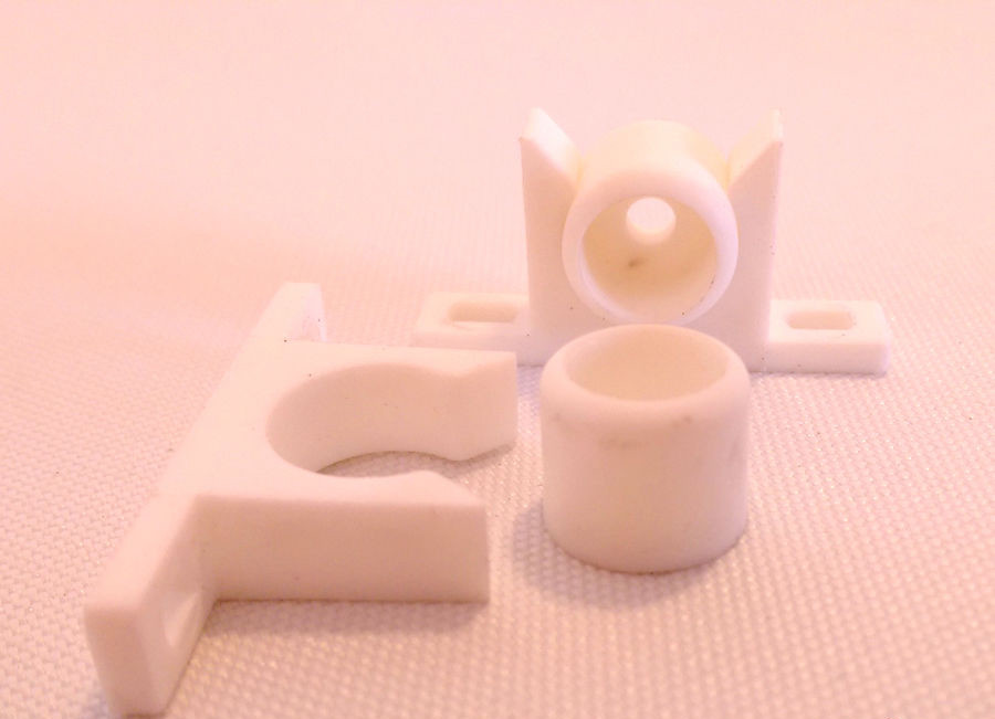 5X Genuine Door Retainer Plastic Door Catch Clip for Cupboard or ...