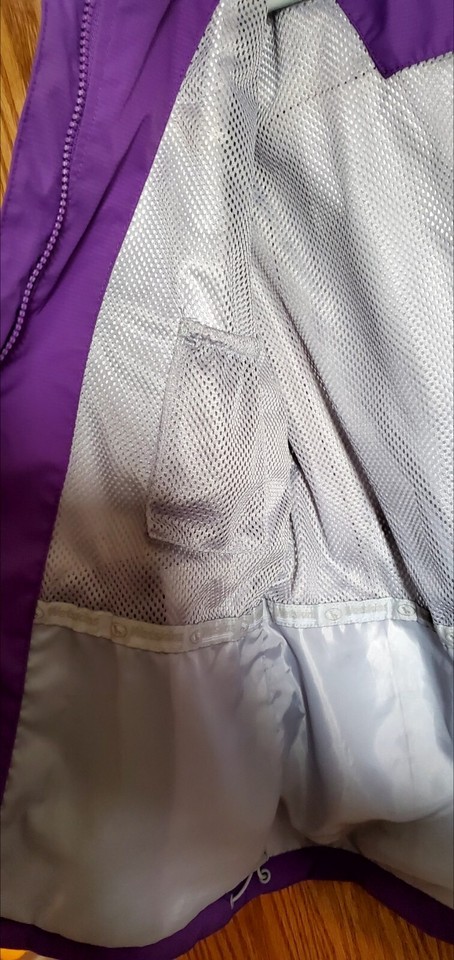 Woman’s WETSKINS X-TREME Series jacket. Wind/water resistant. Purple ...