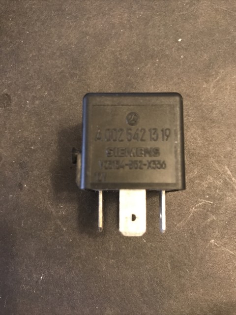 OEM Siemens MERCEDES a 002 542 13 19 Relay Set of 2 for sale online | eBay