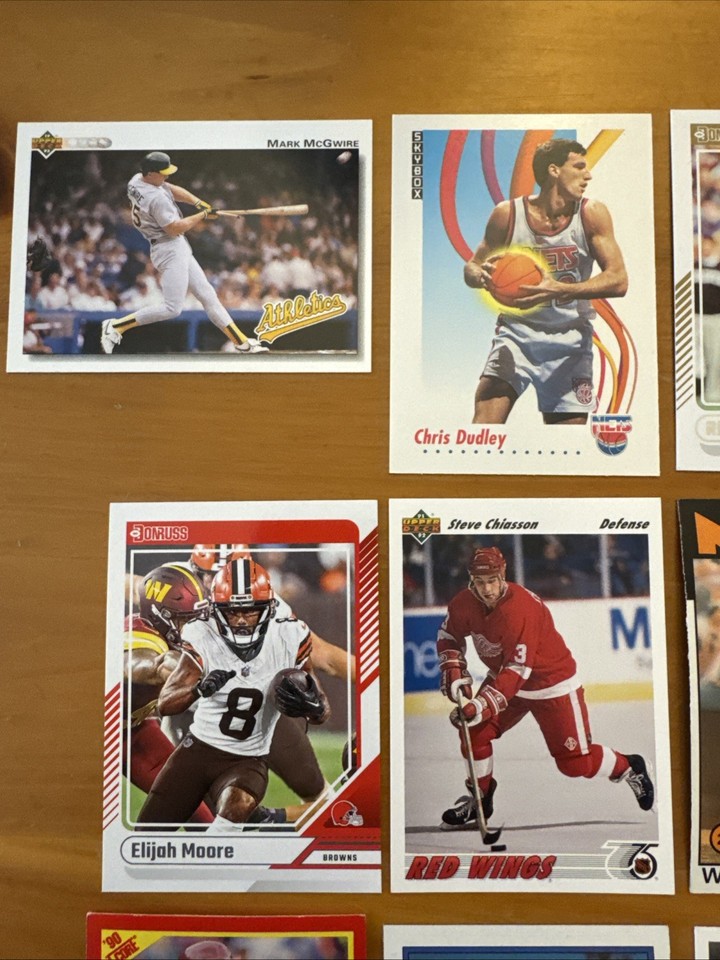 Small Lot Of 20 Random Sports Cards - Mix Of Cards - A Nice Lot | eBay