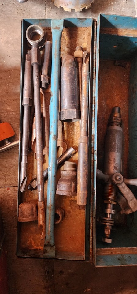 MUELLER TAPPING MACHINE WATER MAIN PIPE WET OT DRY TAPS | eBay