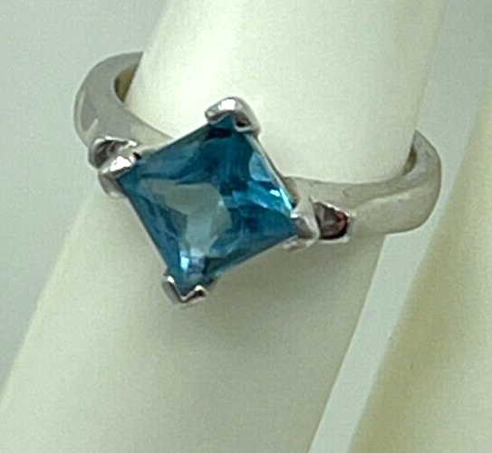 Ring 925 Silver w/offset Square Blue Crystal. Size 6 | eBay